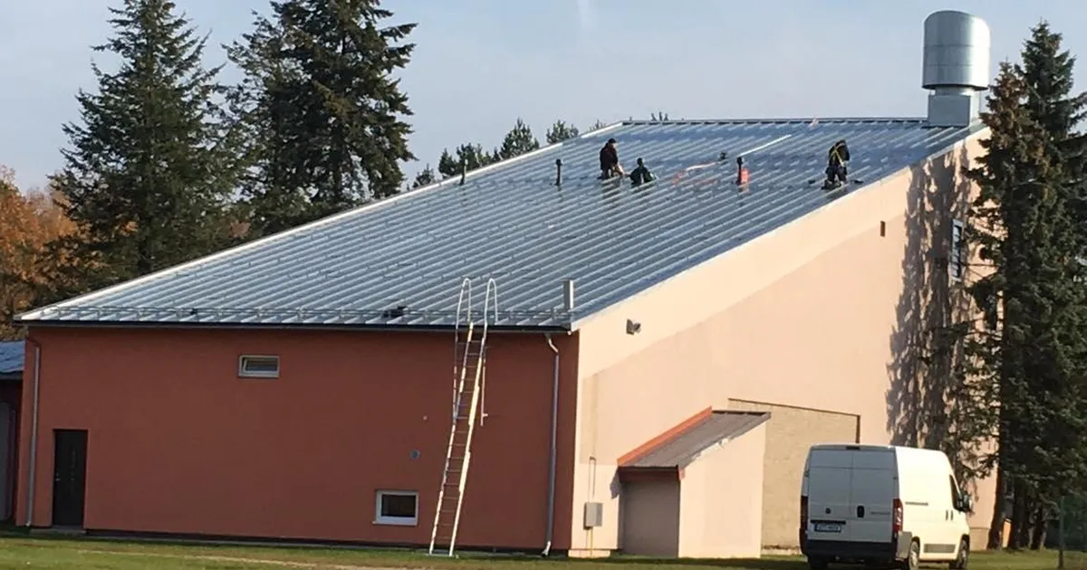 Saardelaste aastapäevapidu tuleb kindla katuse all
