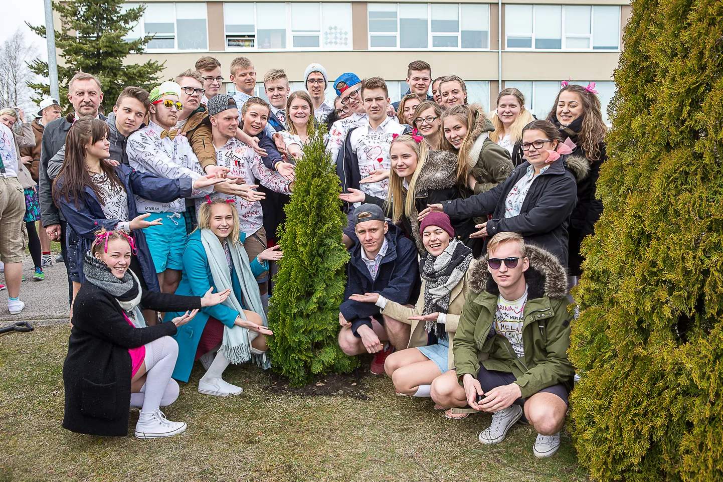 Saarte Hääle lisaleht Elluastujad 2016 (lõpetajate nimekirjad)