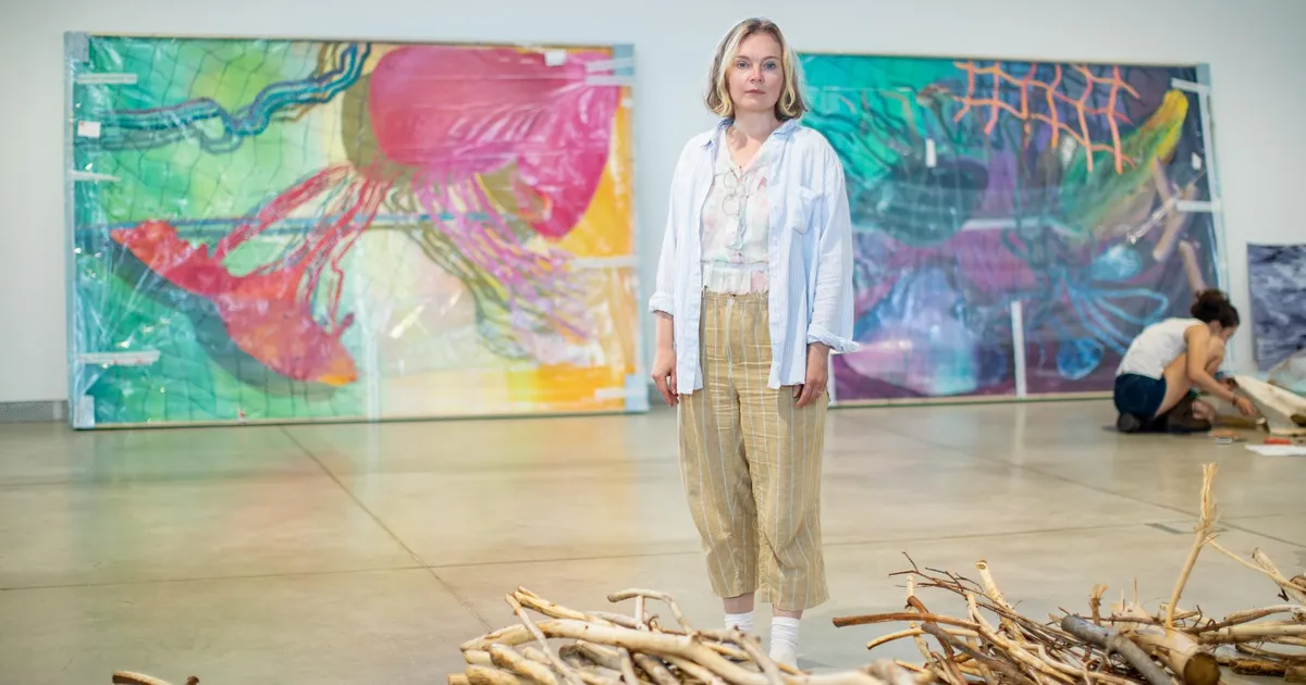 Merike Estna laenas näituse pealkirja tätoveeringult