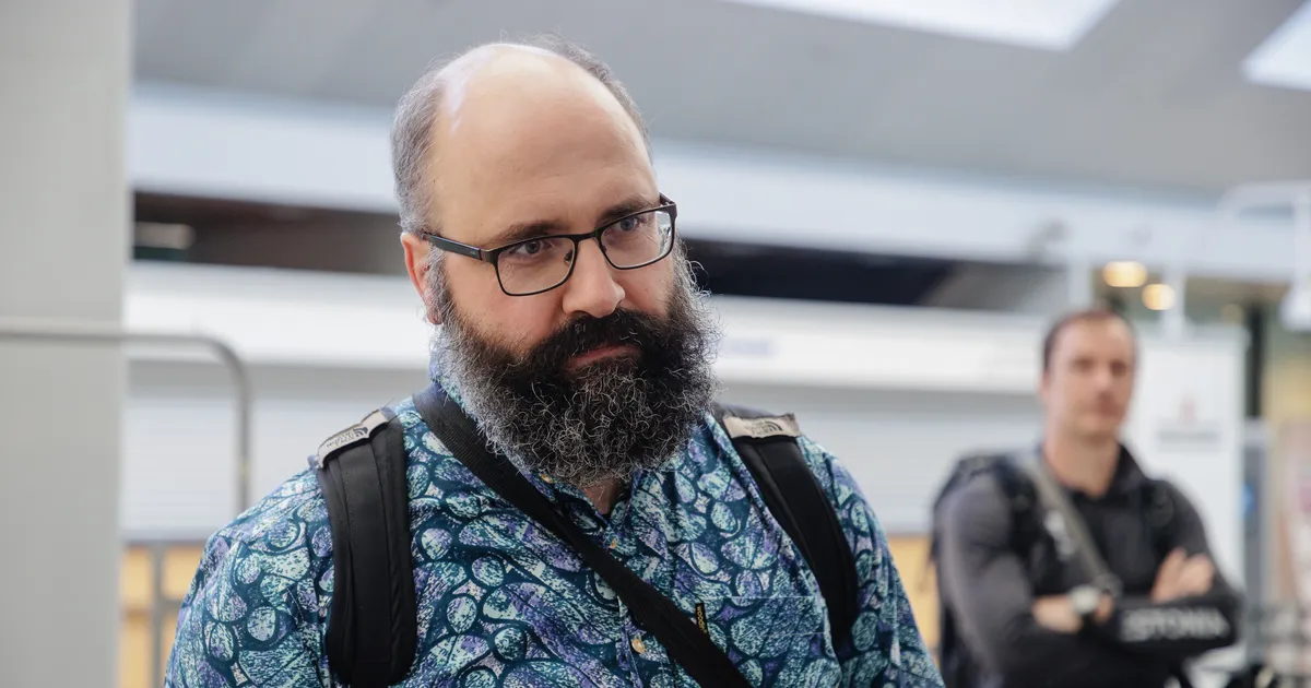 SARNANE VÕI MITTE? Netirahvas võrdleb Puuluubi Markot kuulsa juutuuberiga