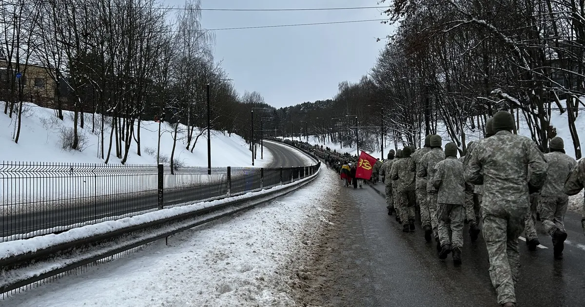 VAATA PILTE Mälestusjooks viis noored Leetu