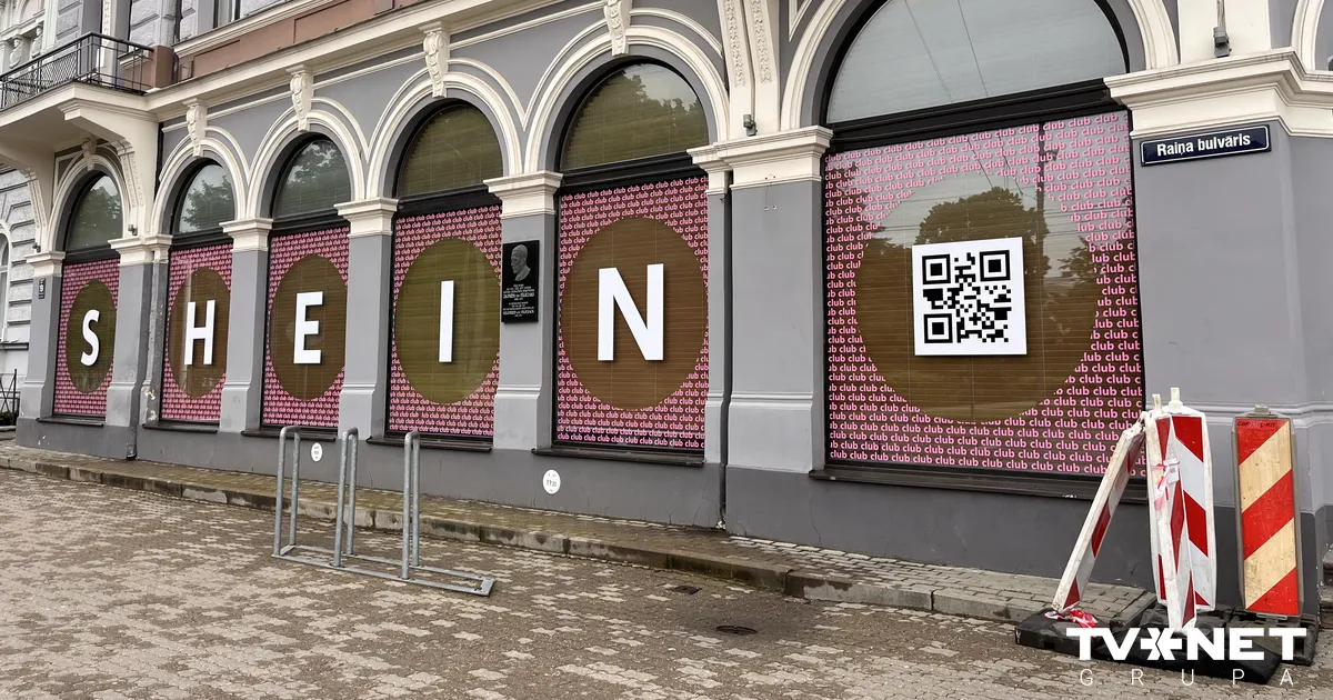 "Принимаем меры". Представители Shein удивлены вывеской в центре Риги
