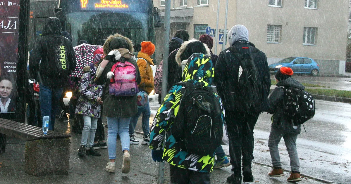 Школьники из Ору нуждаются в дневном рейсе школьного автобуса