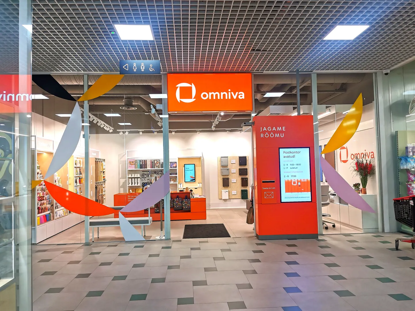 Omniva uue aasta plaan: vähem postkontoreid, rohkem pakiautomaate