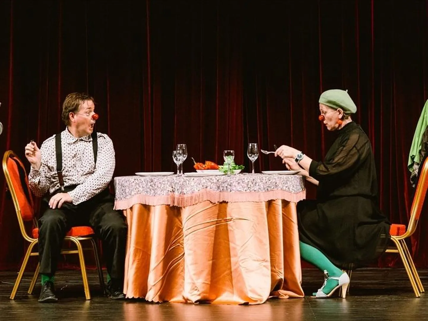 ARVUSTUS Kainestav portreefilm: Piip ja Tuut kui kaks pereklouni, kes ...