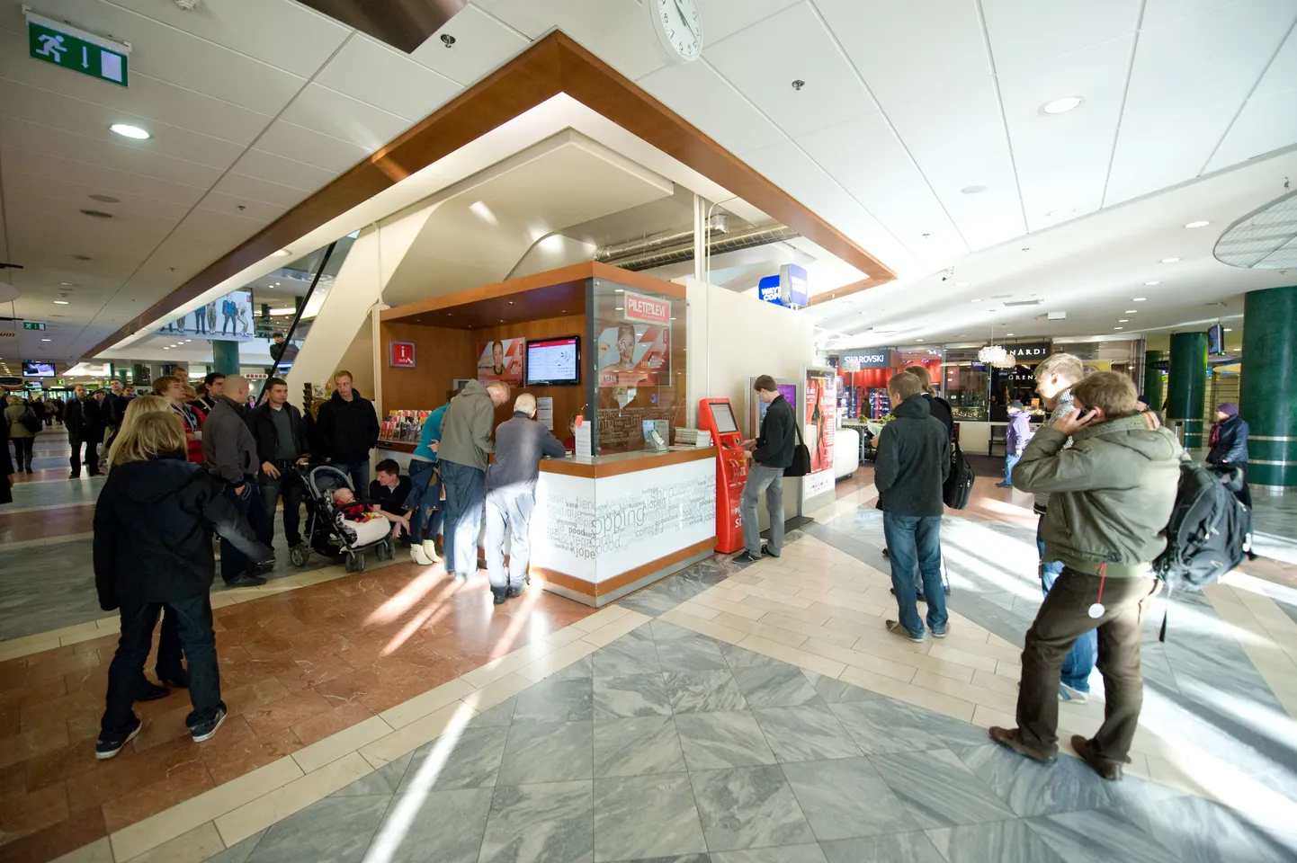 KÜLLI KAPPER Ostsin kolm kuni viis piletit kuus... kuni Eesti teater mul vaiba alt ära tõmbas