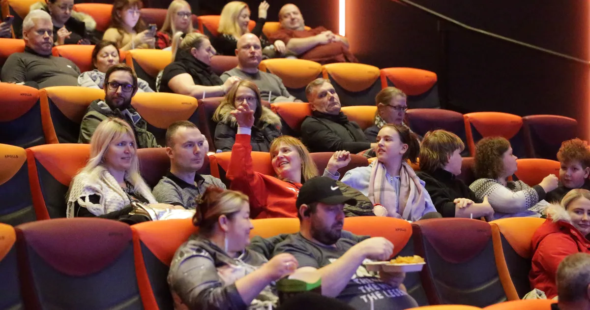 GALERII Muhumaa suvitajad jõudsid Tartu publiku ette
