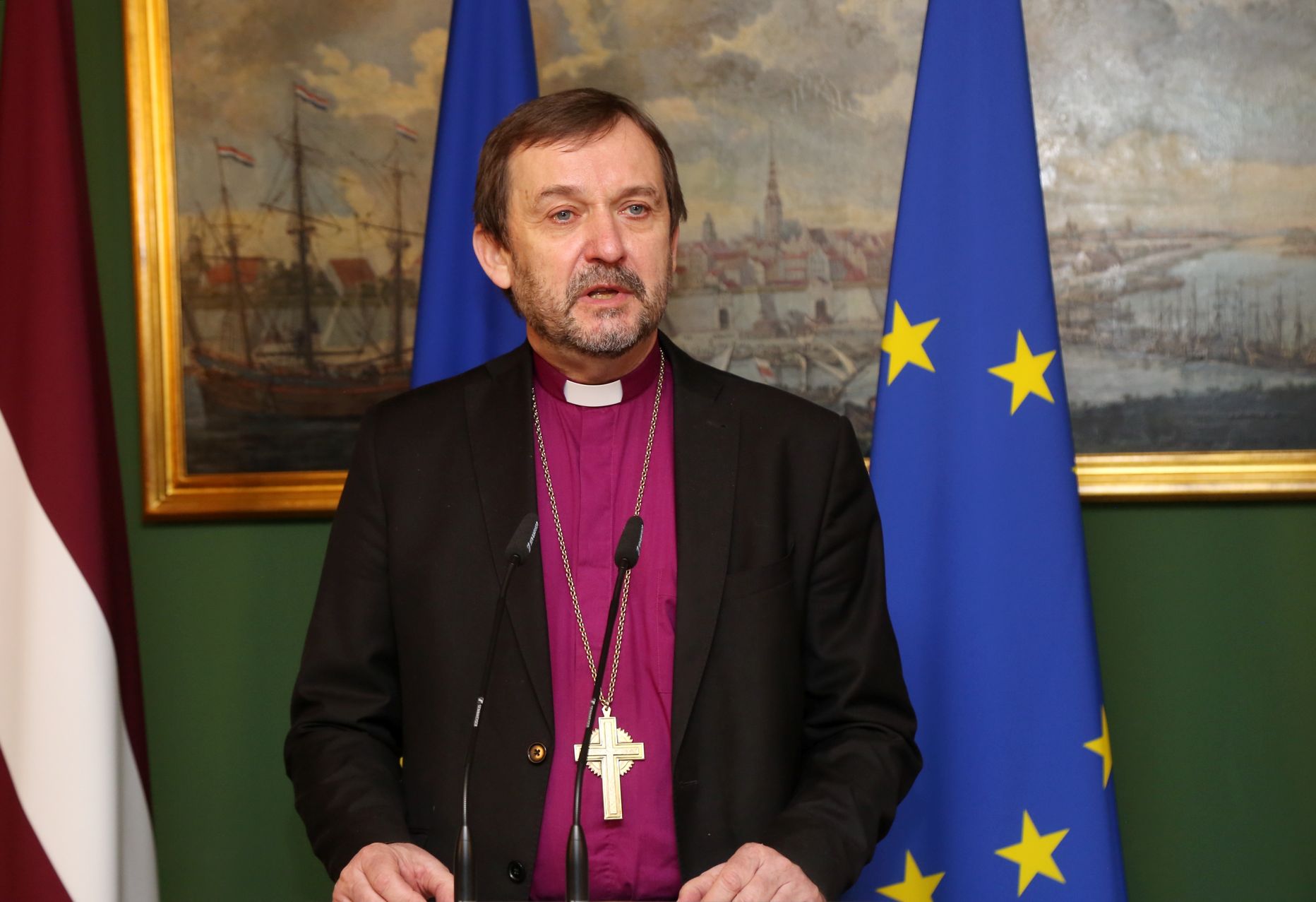 FOTO Arhibīskaps Vanags aicina padomāt, ko nozīmē būt Latvijas pilsonim