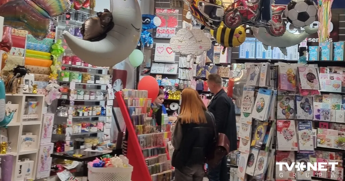 "Mums ir krievu veikals." VDD veicis pārrunas ar naidīgu veikala pārdevēju Rīgā