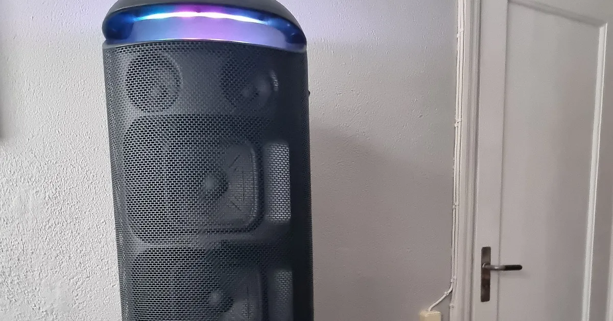 ARVUSTUS Peokõlar ratastel: Sony XV800 raputab tolmu