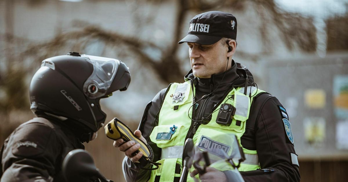 Politsei tabas reidil seitse joobes sohvrit, tähelepanelik liikleja ...