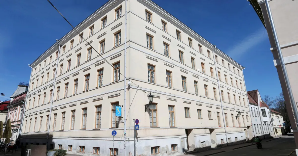 Endine polikliinik ja perearstikeskus seisab südalinnas siiani tühjalt