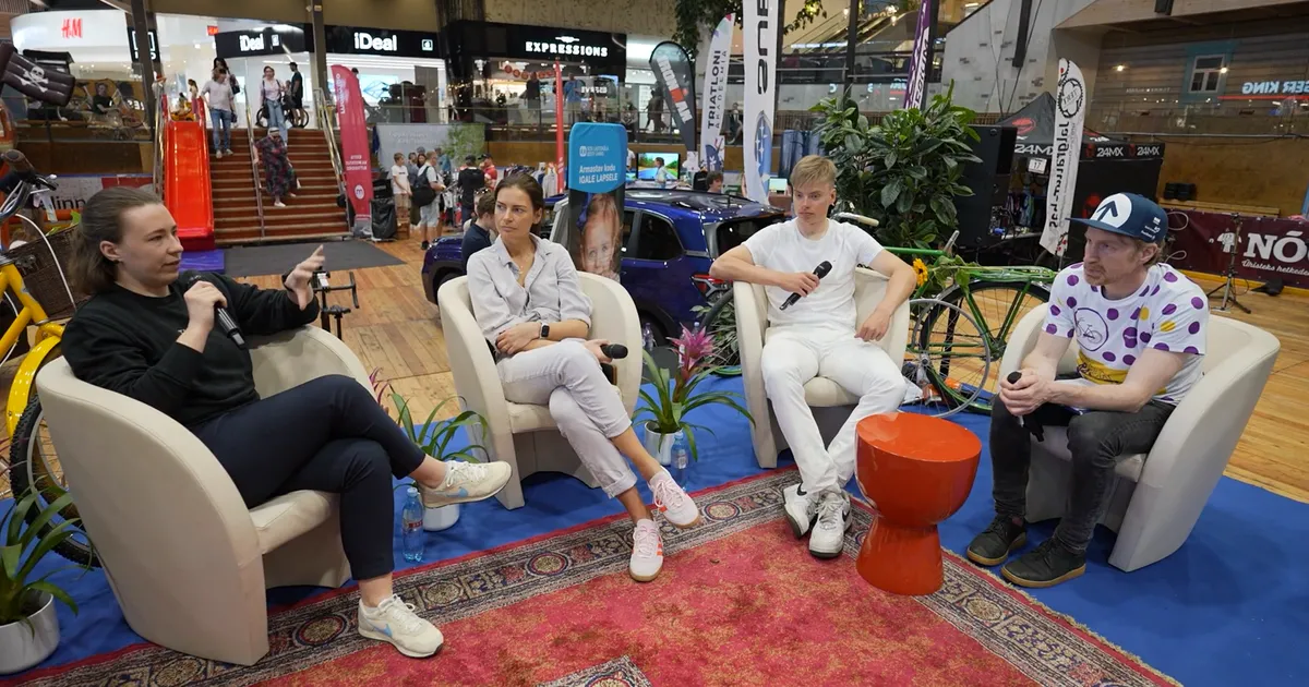 VAATA VIDEOID Panelistid arutasid rattalaadal, kuidas kaherattalisega ...