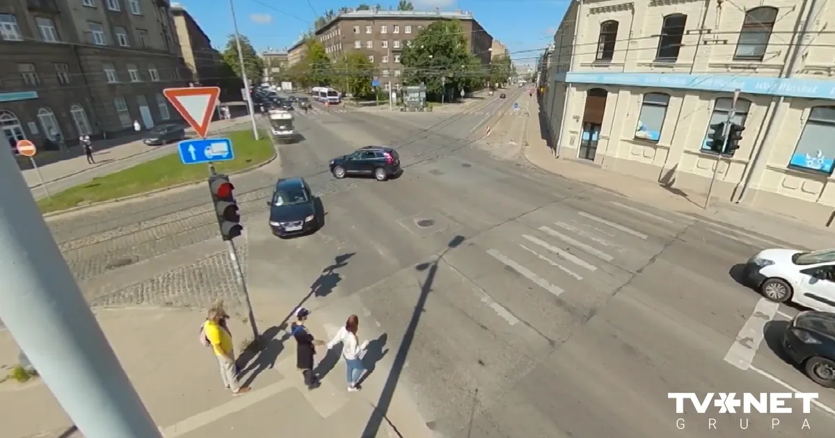 NOSKATIES Viena no neērtākajām satiksmes vietām Rīgā – Pērnavas un ...