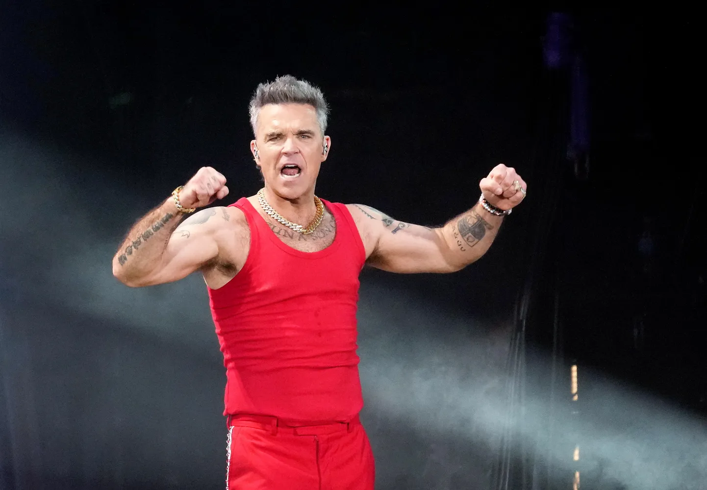 Megastaar Robbie Williamsi meeskond sattus altkäemaksuskandaali