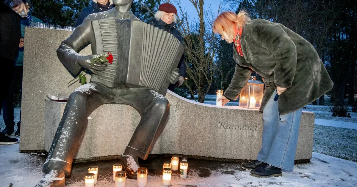 GALERII Valgre kuju juures tähistati helilooja ümmargust tähtpäeva