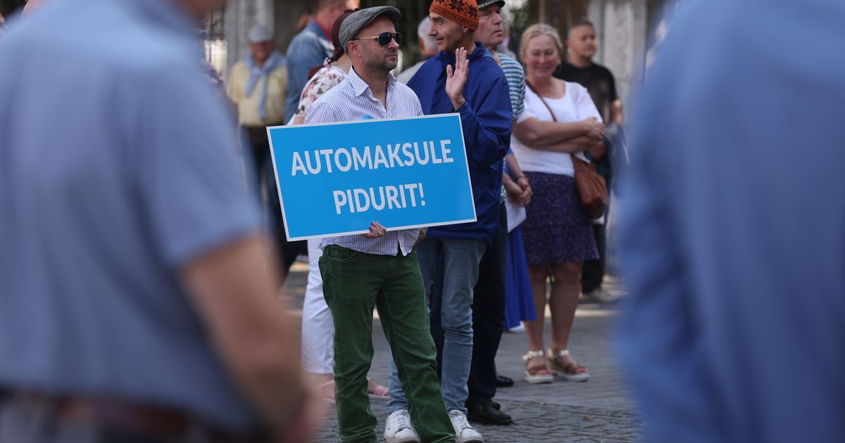 GALERII Isamaa korraldas automaksu vastu meeleavalduse