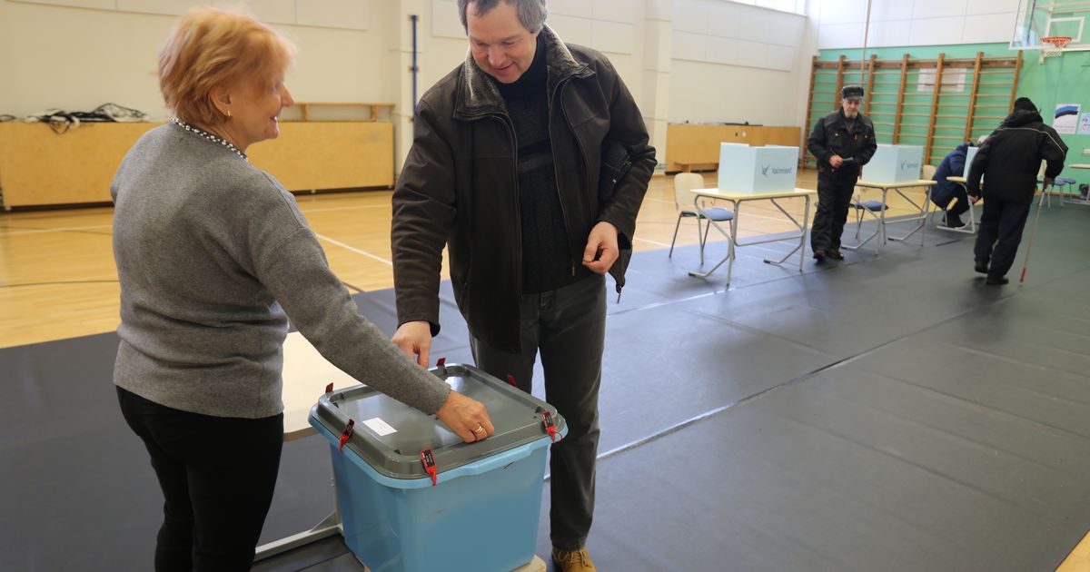 PILDID Võru valijad hindasid kampaania räigeks ja nänni lahjaks