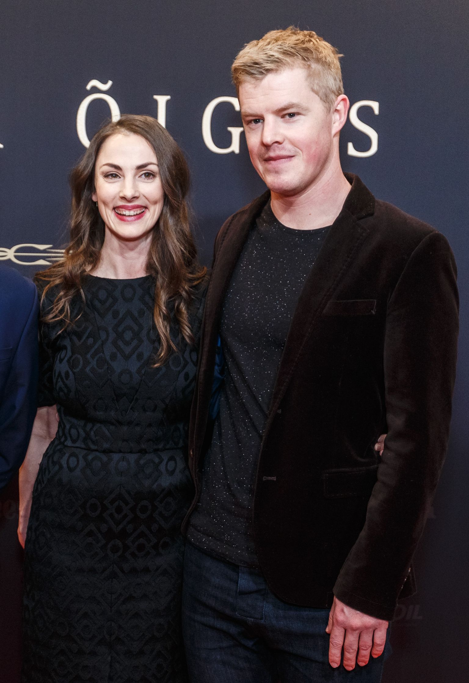 Esimene pulmapilt: näitlejad Priit Pius ja Maiken Schmidt abiellusid ...