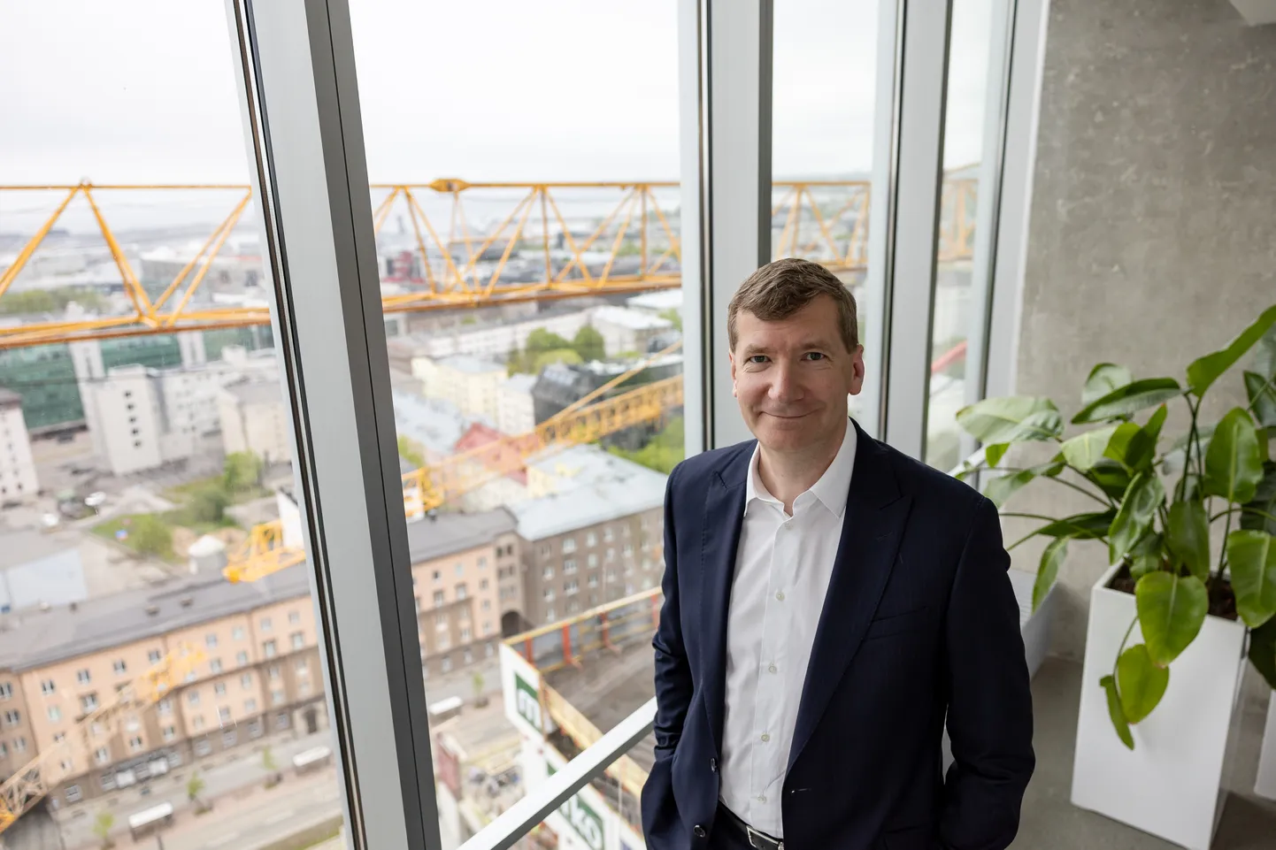 LHV laseb mitu juhti lahti