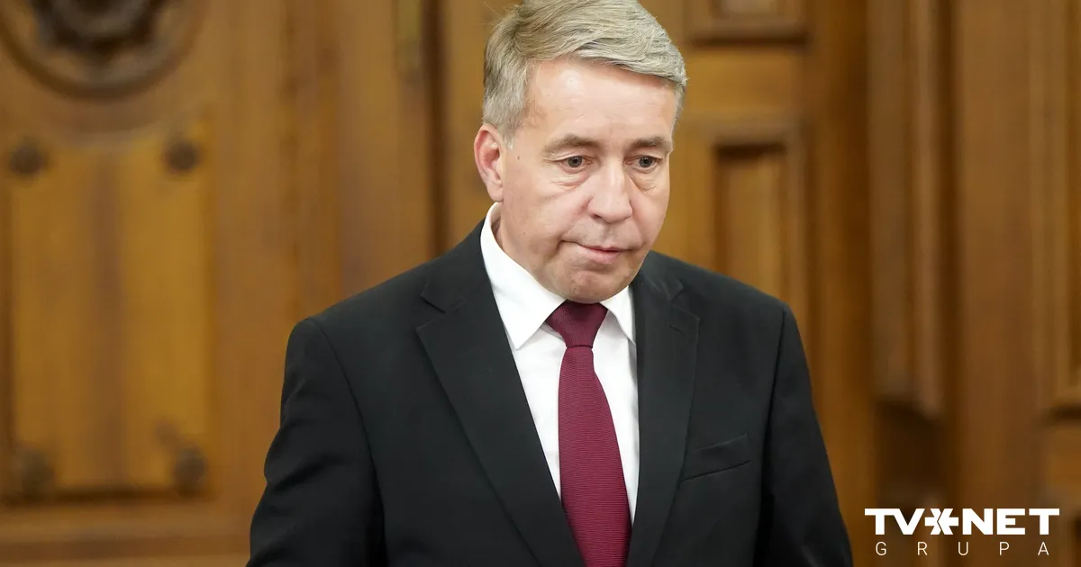 Augulis: PVN samazinātajai likmei maizei, pienam un putnu gaļas ...