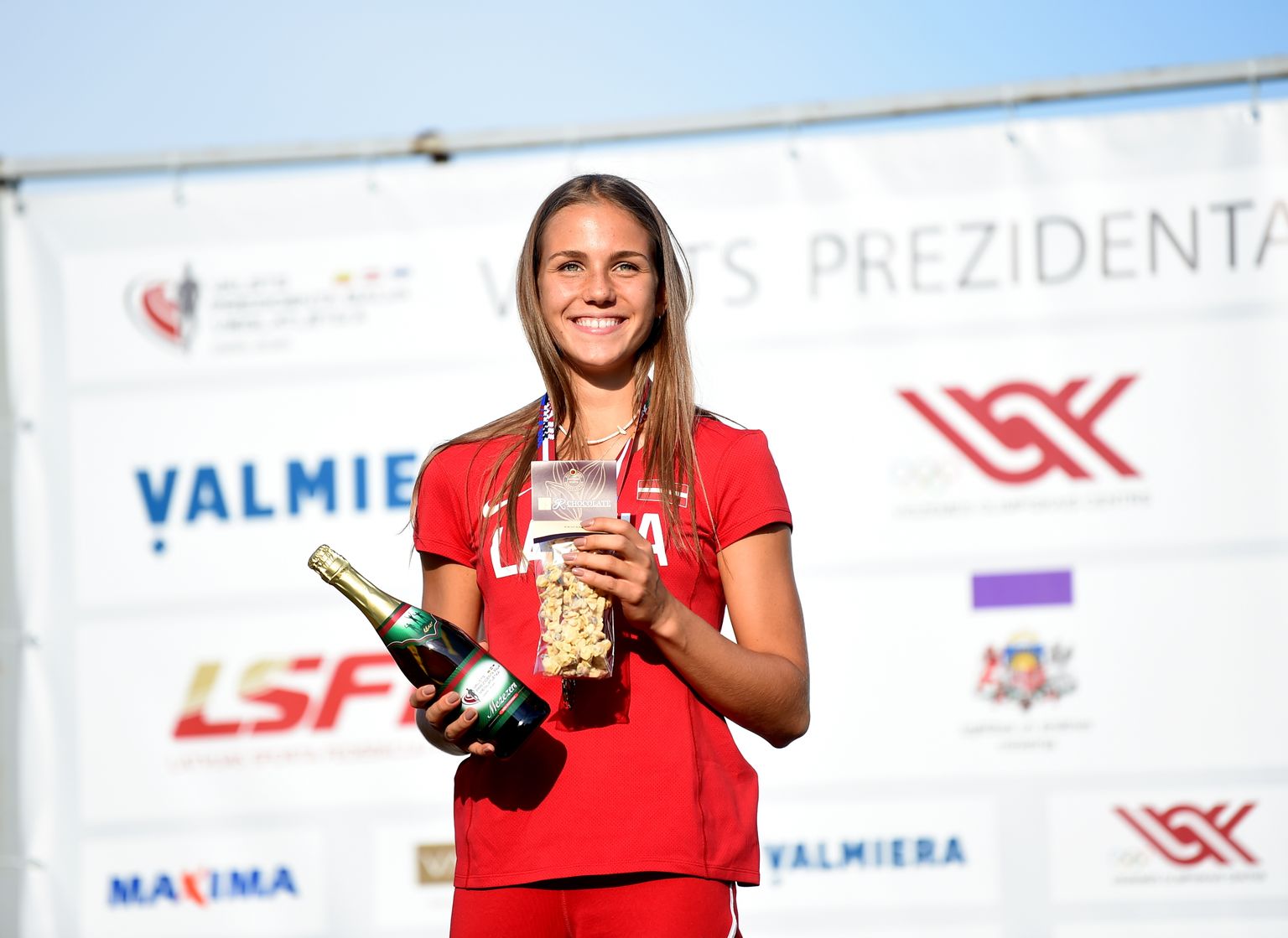 Lasmane trīssoļlēkšanā sasniedz augstvērtīgāko rezultātu Latvijas ...