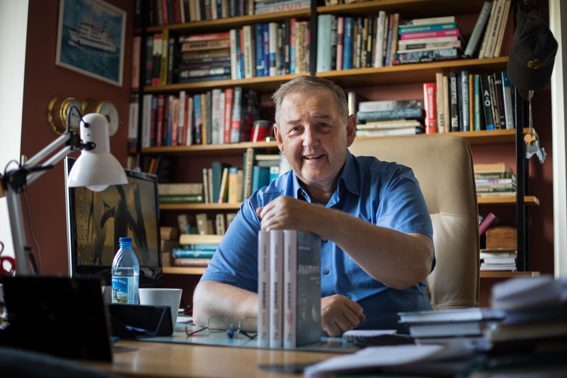 LEMBIT UUSTULND Jagatud unistus ehk Kaks teatrit korraga