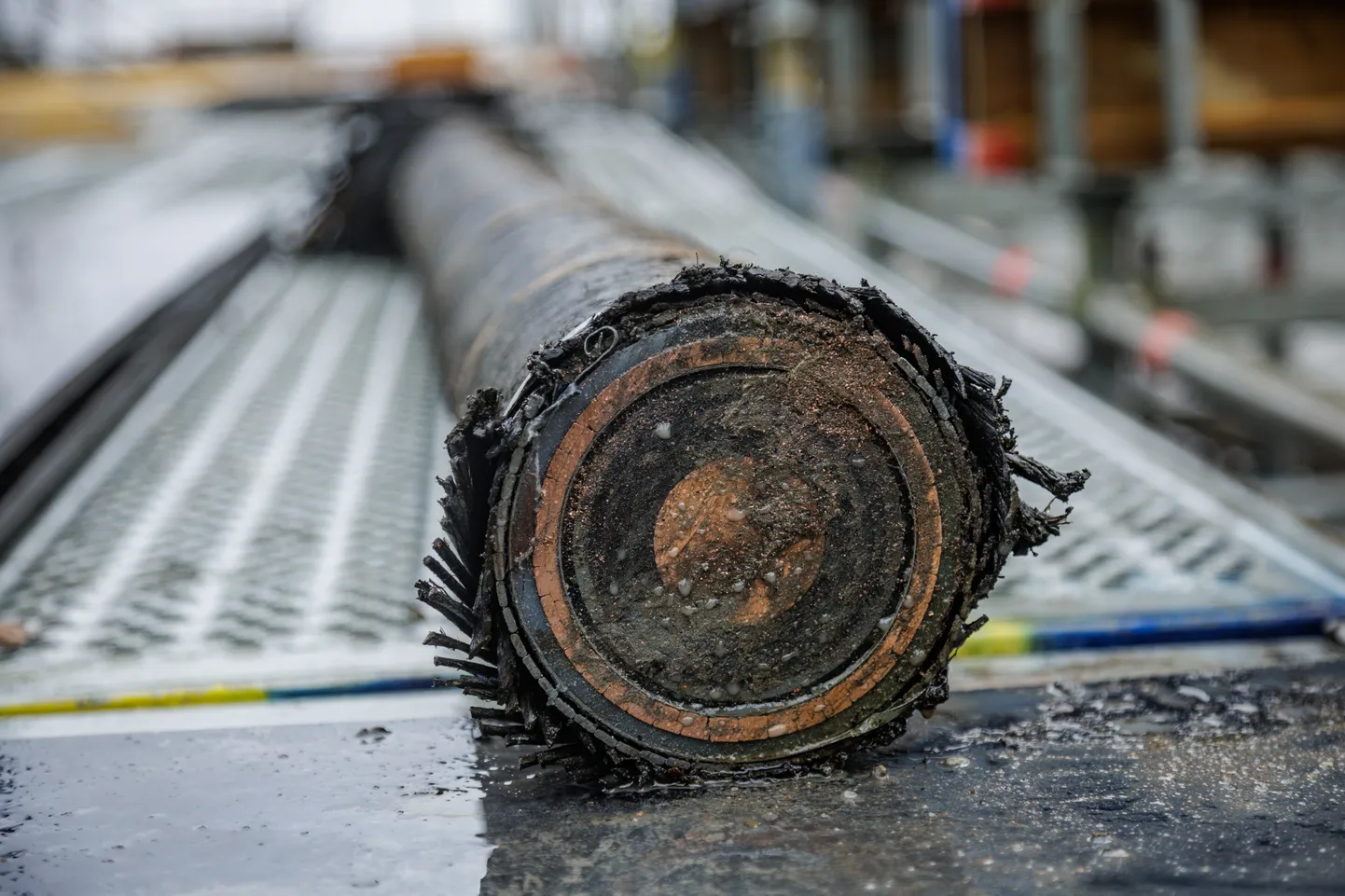 Estonia-Finland submarine cable Estlink 1 is offline due to malfunction ...