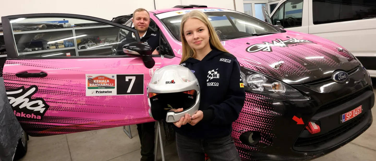 15-aastane tüdruk on viieline koolis ning nobe roosa ralliauto roolis