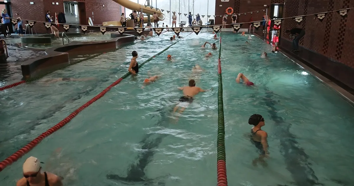 Sakalamaa angerjad lupsasid lumetuisu eest sooja vette