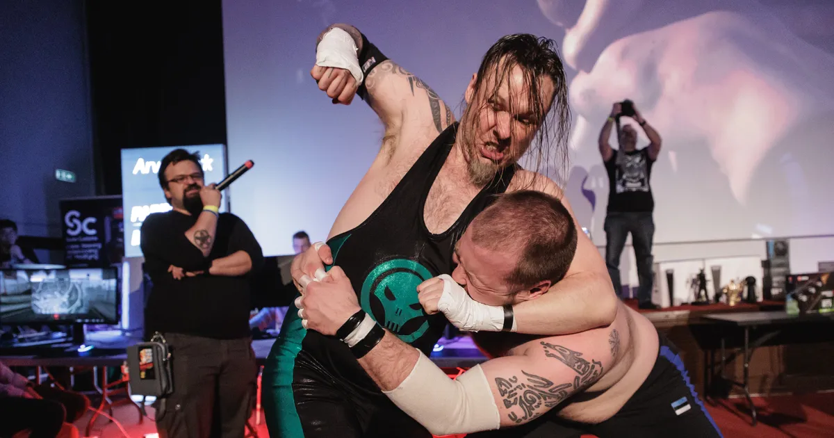 GALERII Eesti mängurite lemmiküritusel MängudeÖÖl läks madinaks