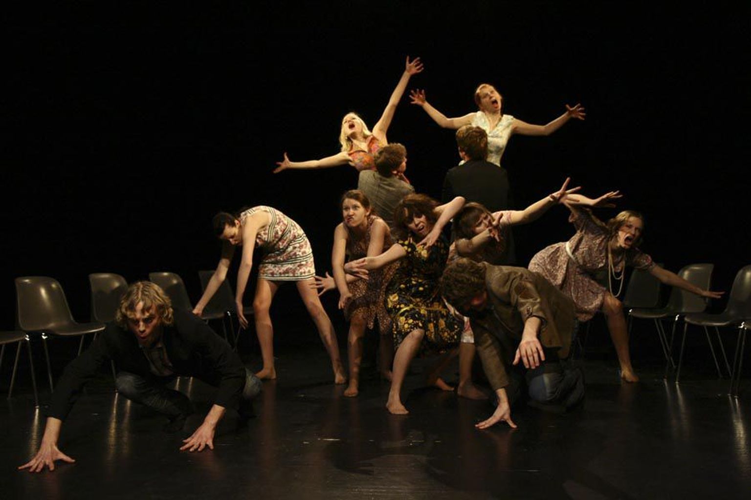 Tudengid peavad kümnendat teatripidu