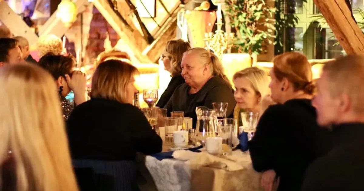 PILDID Paides pidutseti Vabariigi aastapäeva rütmis