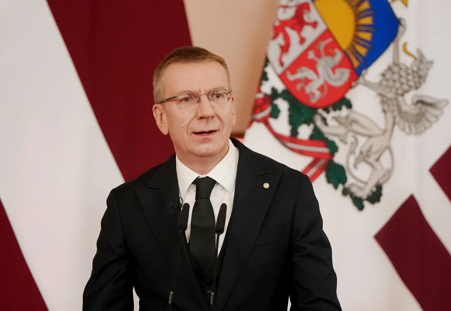 Valsts prezidents: Mēs nedrīkstam zaudēt mūsu Latviju, dzenoties pēc ...