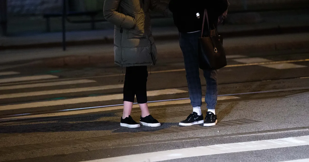 TEE END NÄHTAVAKS Oktoobris sai surma üks helkurita jalakäija, olukord ...