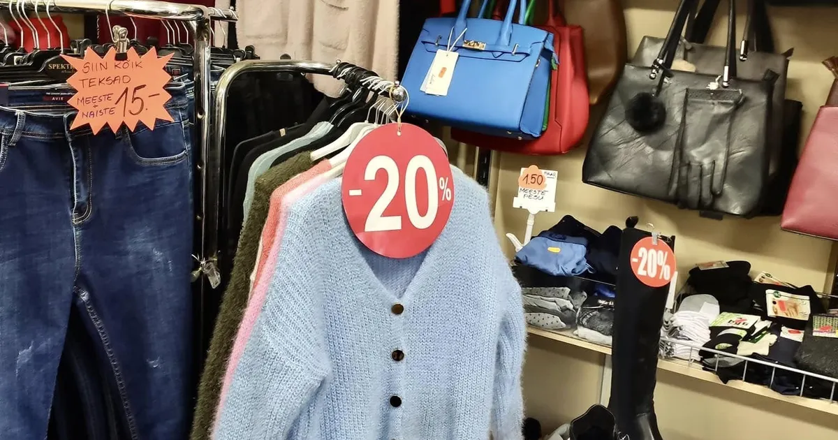 Koos elu ja meluga kaovad keskväljakult ka poed