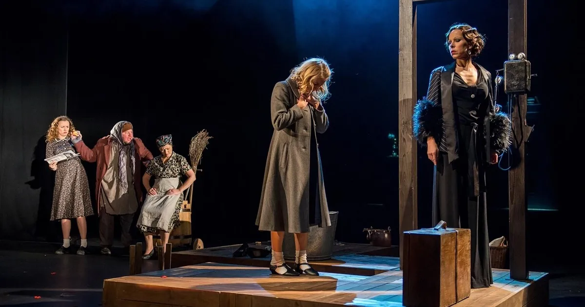 Endla teatris kuulutati välja publiku meelislavastus ning lemmikmees ...