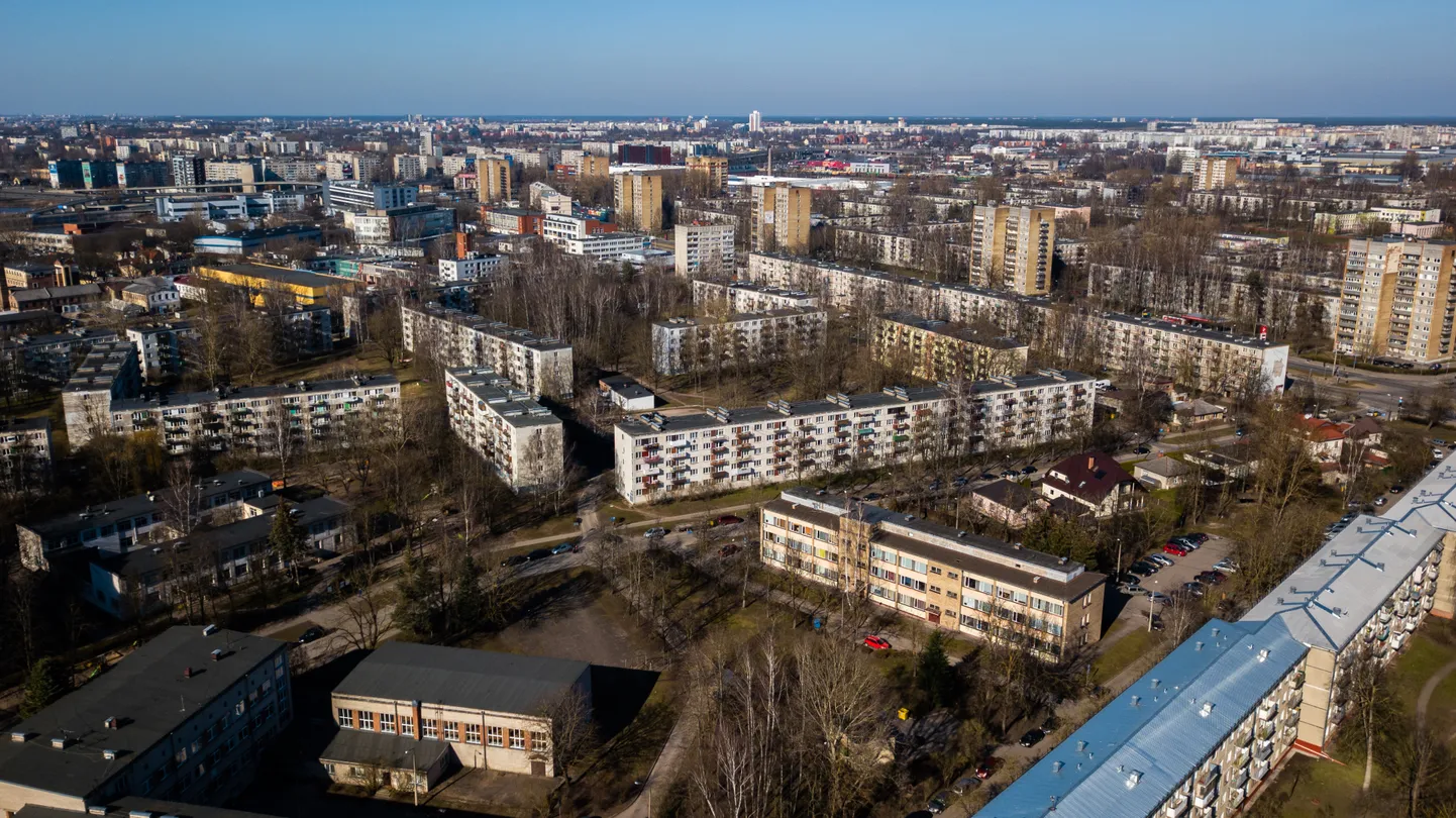 VIDEO Raidījums: Ķengaragā atrastais zīdainis uz ielas gulēja gandrīz ...
