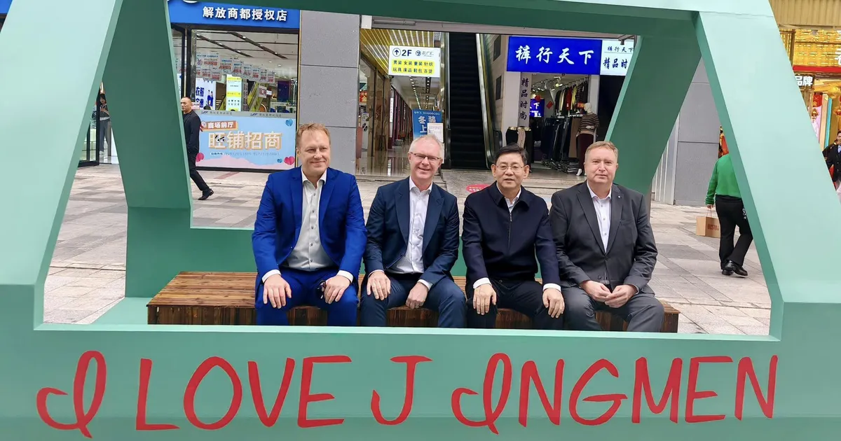 Hiinas avati kohapeal tegutseva saarlaste ettevõtte rajatud puhkeküla ...