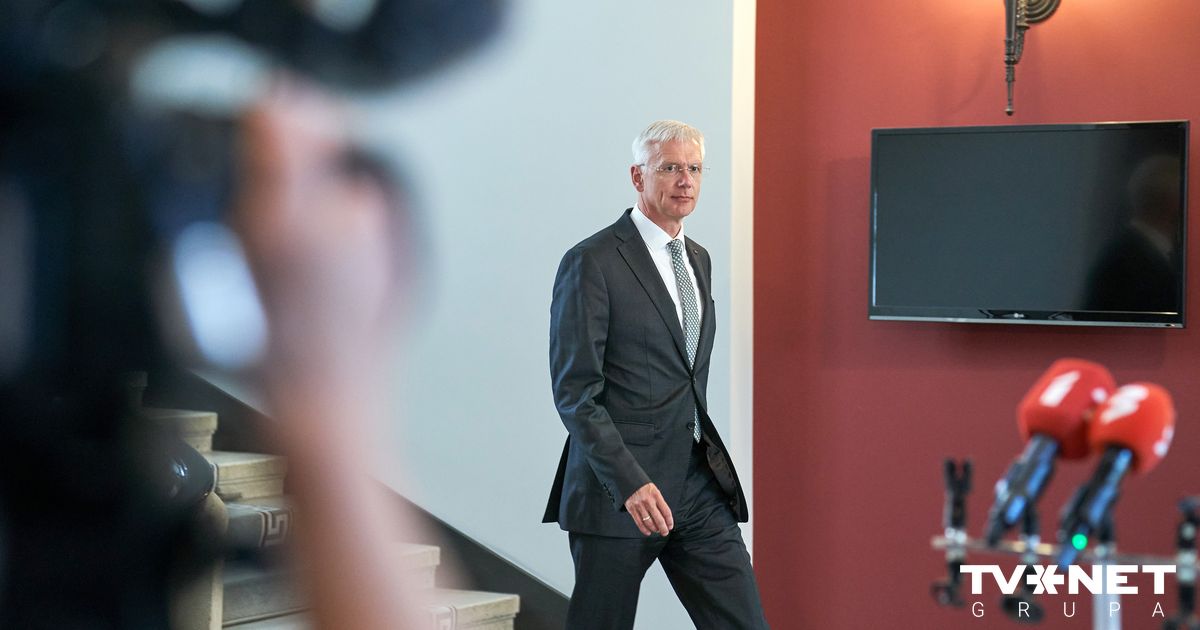 Politologs: Maz ticams, ka JV izdosies paplašināt esošo koalīciju