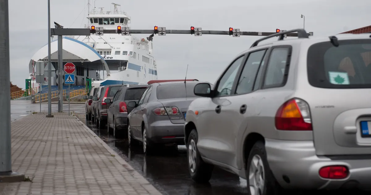 Hiiumaa praam väljub lastelaagri tõttu pool tundi hiljem