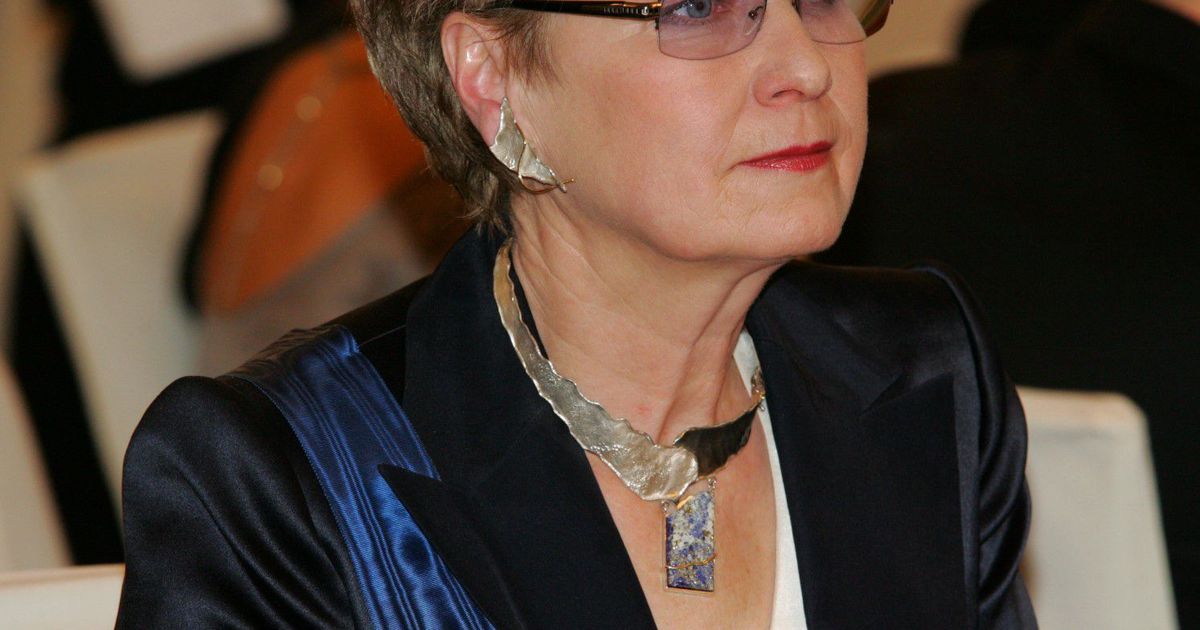 Helle Meri läheb Draamateatri nõukokku