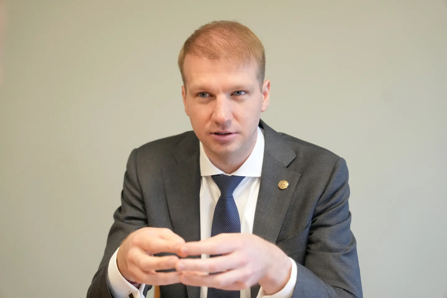 No atjaunojamajiem resursiem saražotās elektroenerģijas pārpalikumu ...