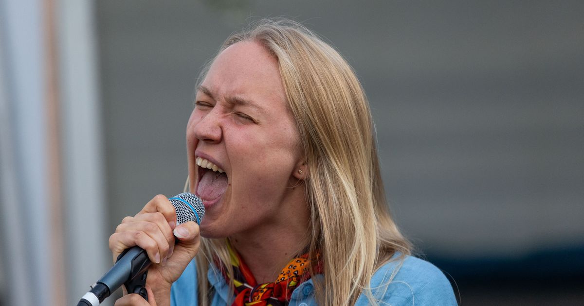 GALERII Eesti näitleja esitles Paides oma plaati