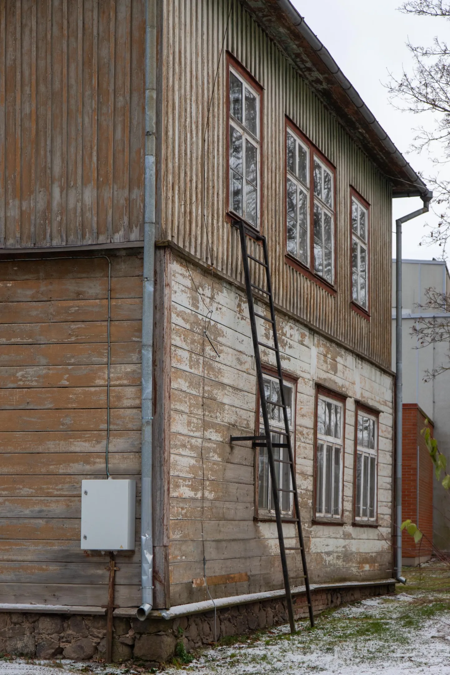 Tõrkuv register ei lase ehitajat Kesklinna kooli trepi kallale