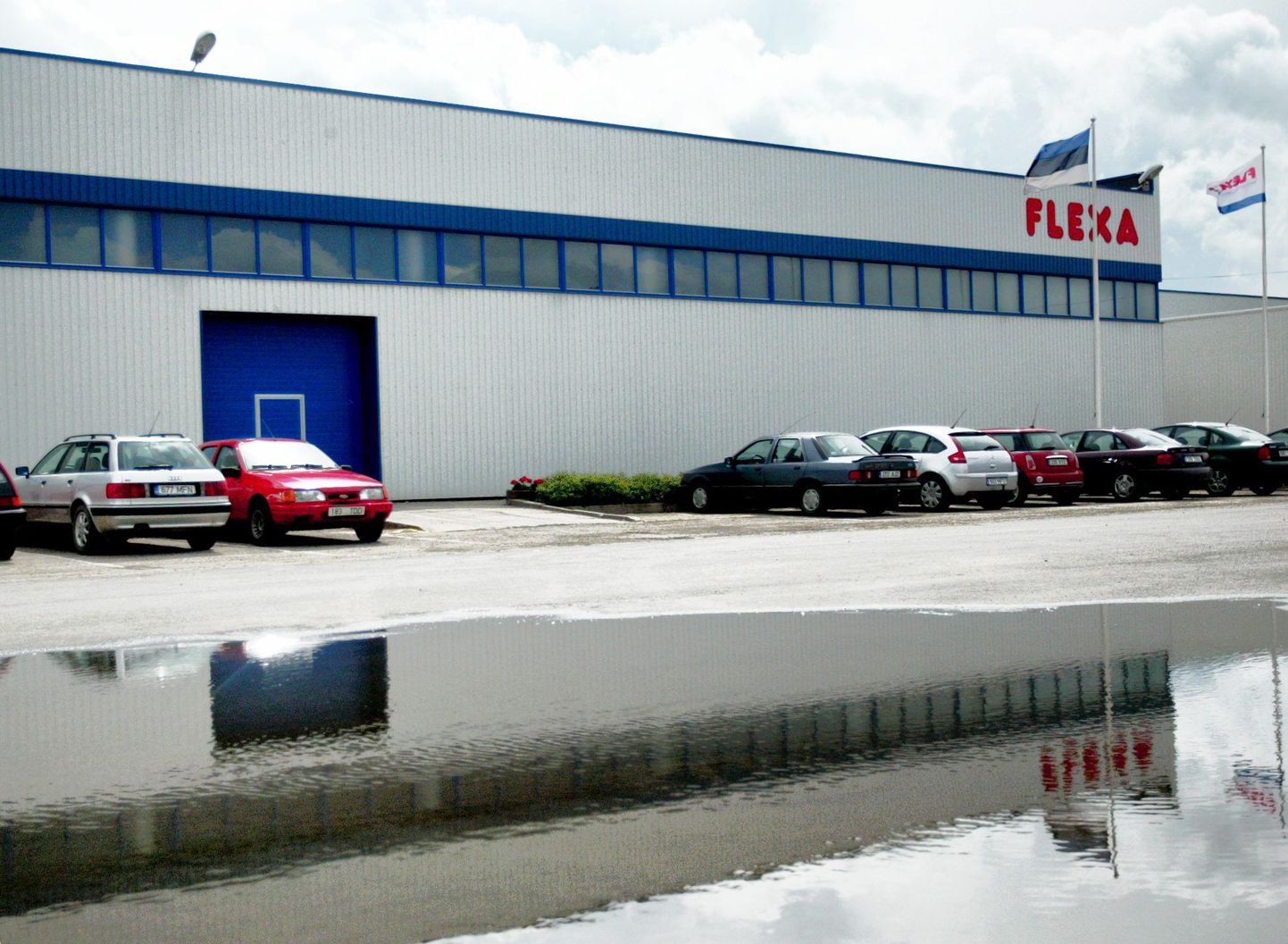 Flexa toob tehase Eestisse üle