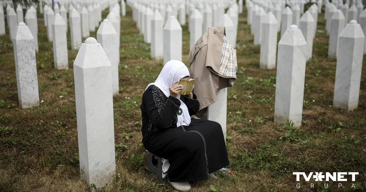 FOTO Elle zemes virsū. Srebrenicas slaktiņam aprit 30 gadi