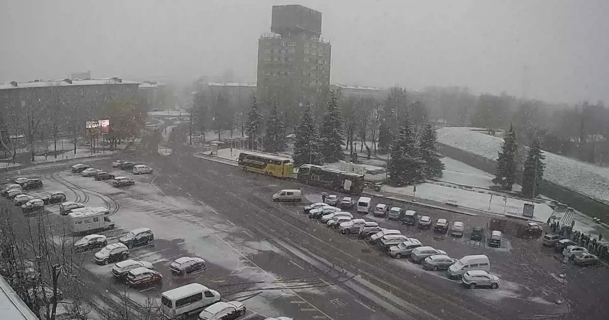 TERE TALV? Narvas tuli lumi maha: nädala lõpus on oodata tugevat tuult ...