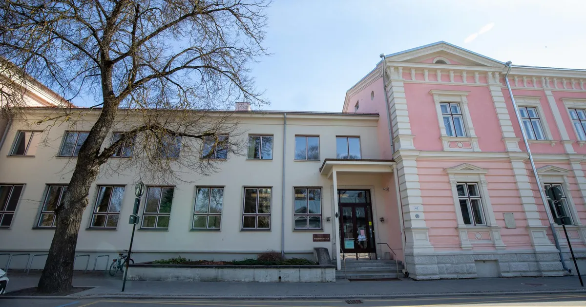 Eesti kirjandusmuuseum tähistab eesti kirjanduse päeva uue auhinna väljaandmisega