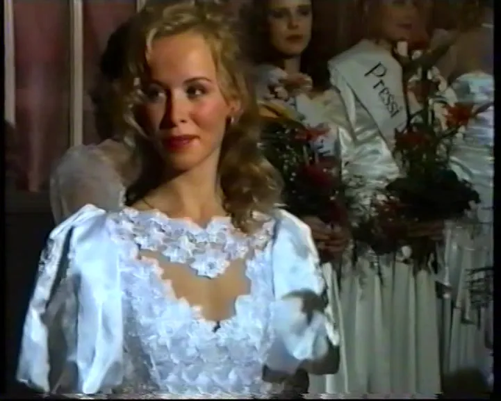 RETROVIDEO Kes valiti Saaremaa kõige kaunimaks piigaks 30 aastat tagasi?